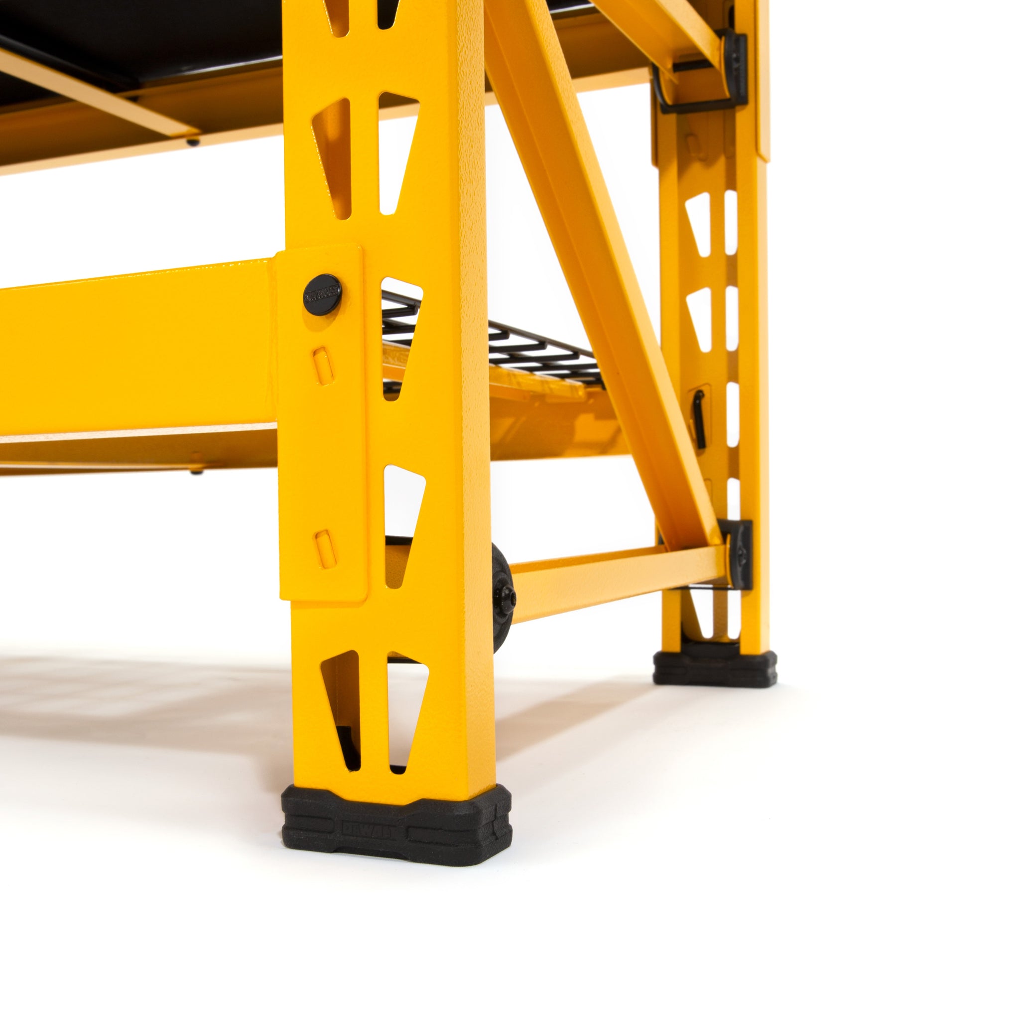 Dewalt Garage Bench With Wire Grid Storage Shelf – Dewalt Shelving